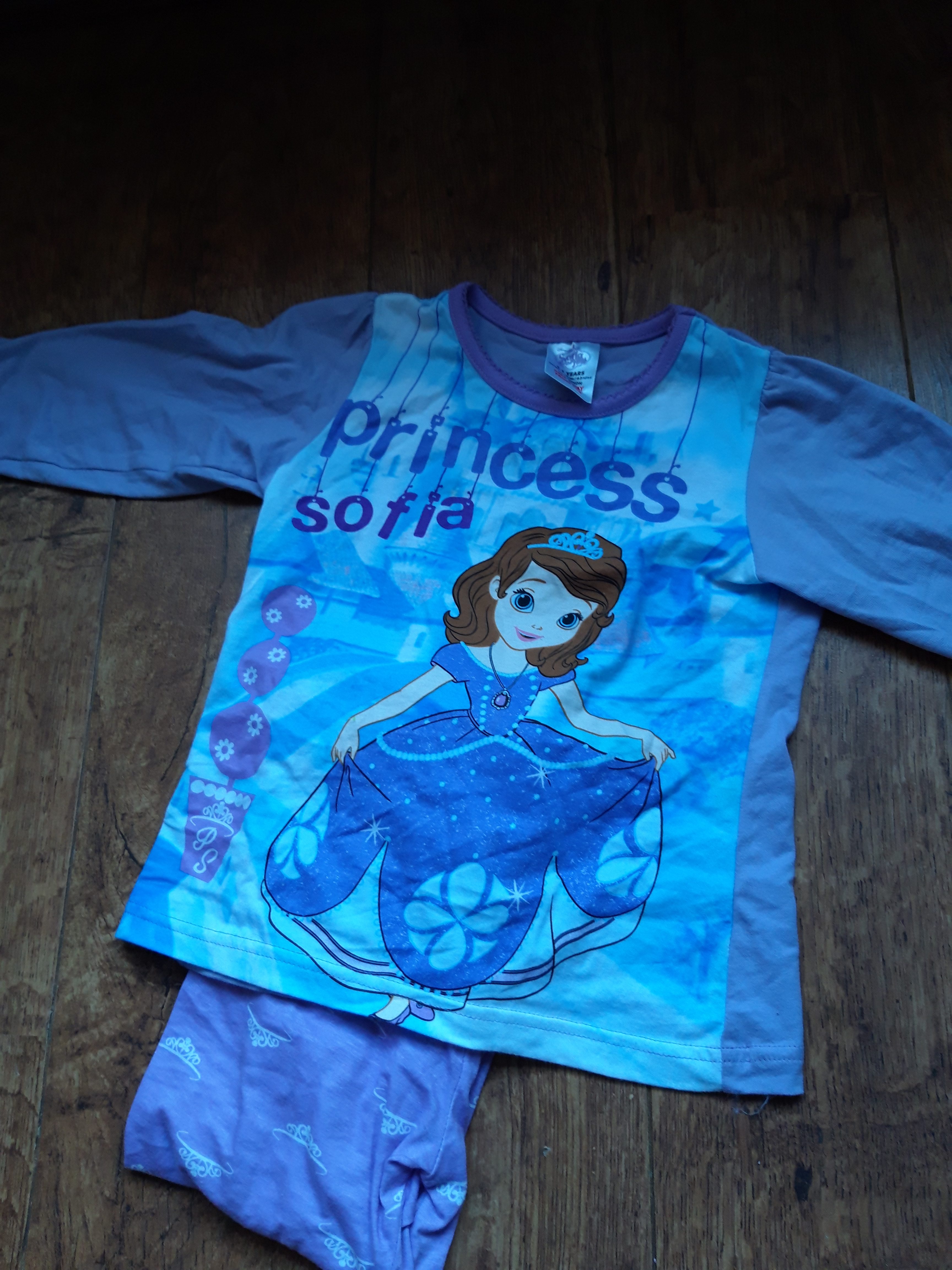 Getting in the Comfy Zone: Review - Pyjamas from The Pyjama Factory ...